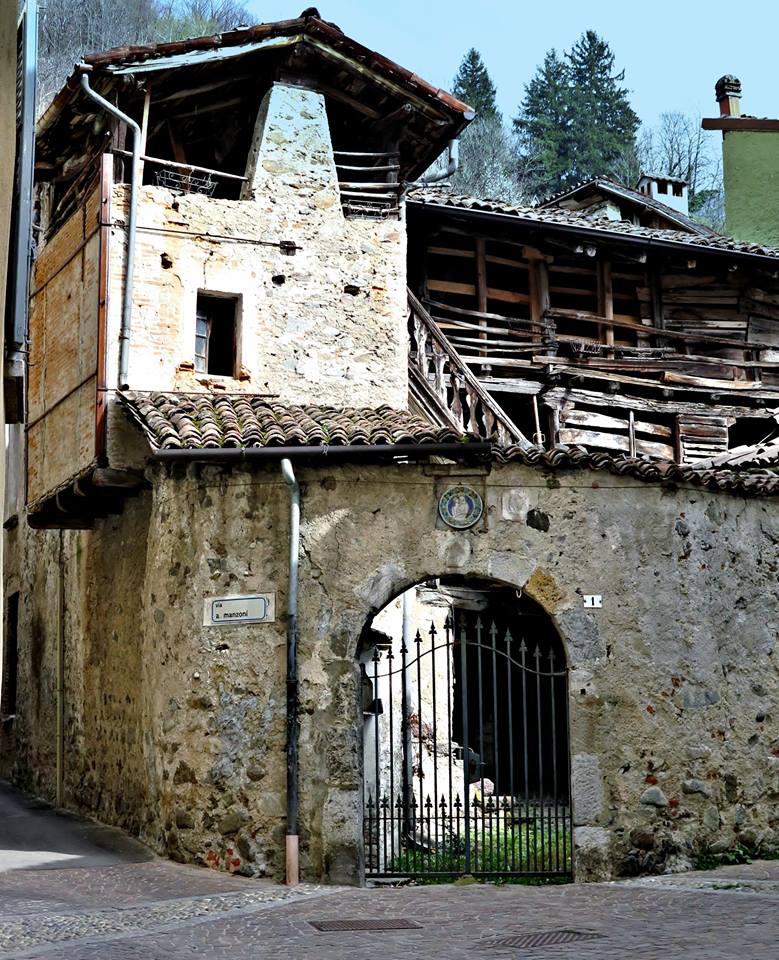 Introbio borgo storico ~ Lago di Como e Valsassina