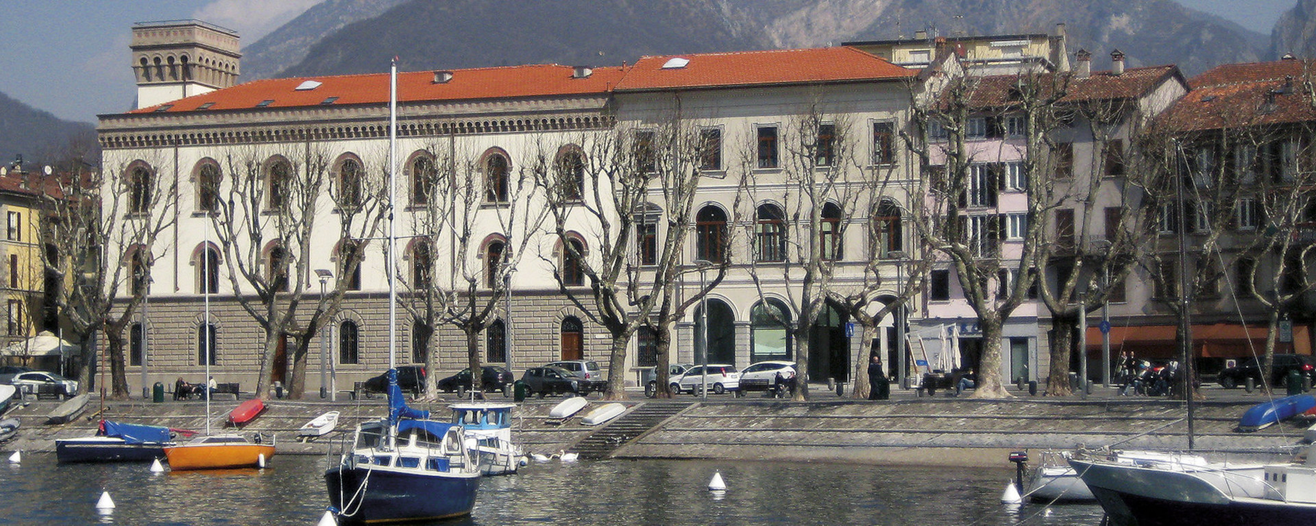 2022-11-25 Lecco - Palazzo delle Paure _wide - Lago di Como e Valsassina